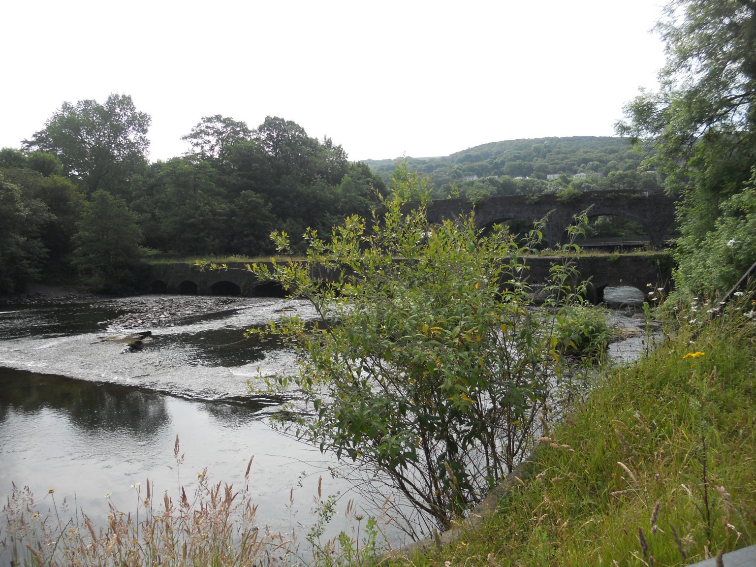 Footsteps - The Canals - Wales Cottage Breaks Holiday Cottages